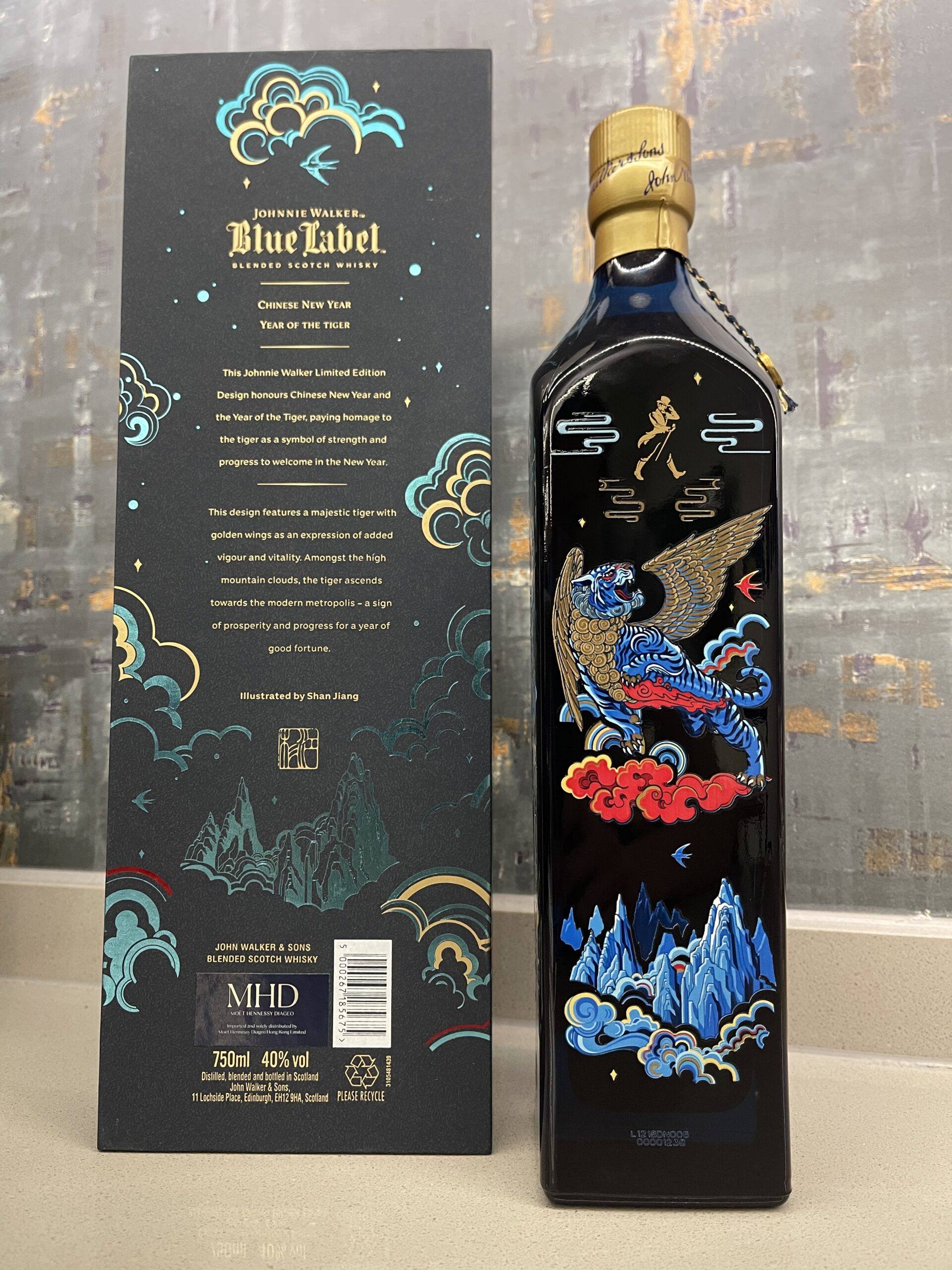 Johnny Walker Blue Label Year of the Tiger Limited Edition Blended Whisky
